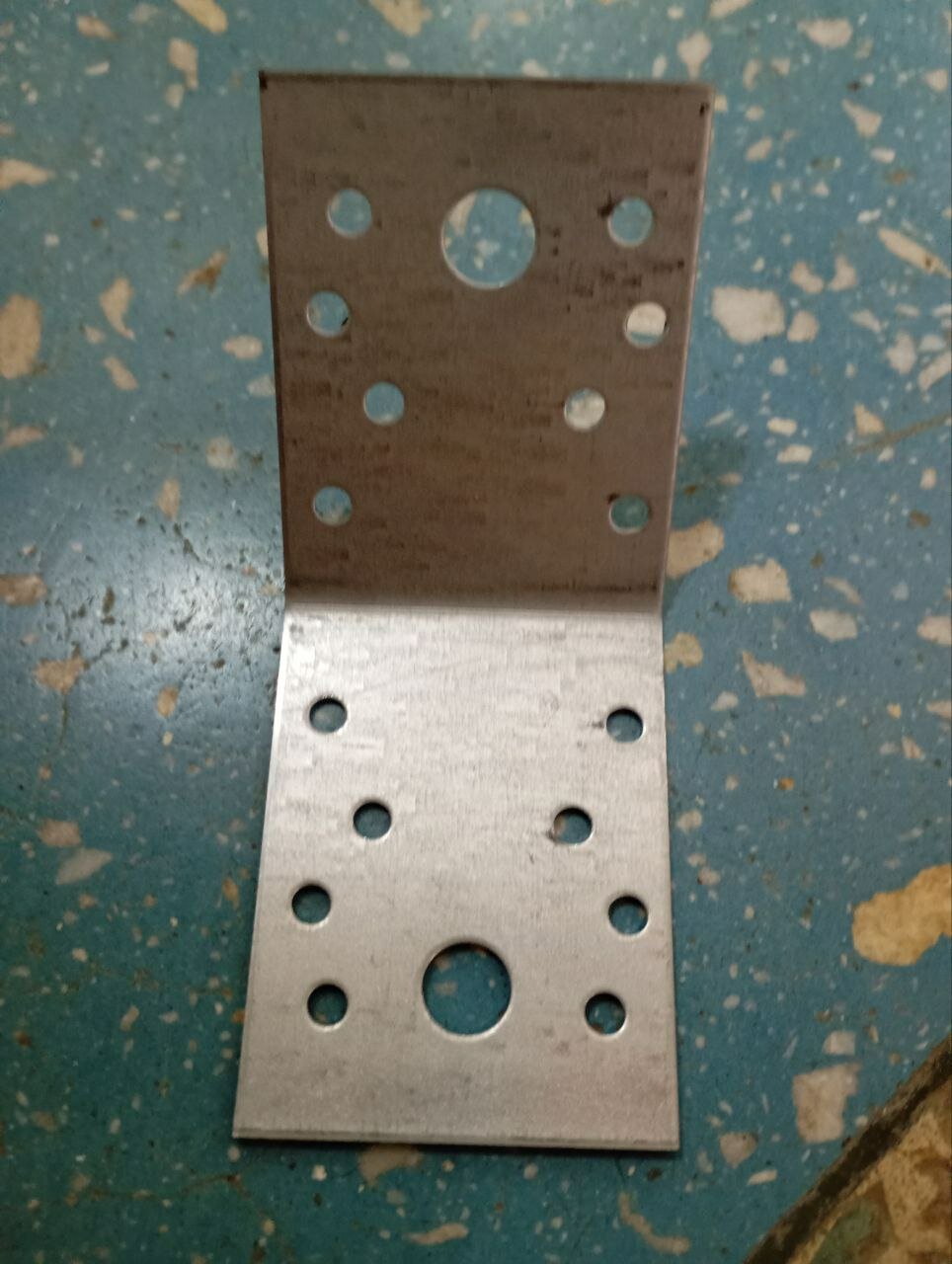 Уголок крепежный 70х70х55х2,0мм KUS 135 градусов 50 штук металлический оцинкованный стальной,