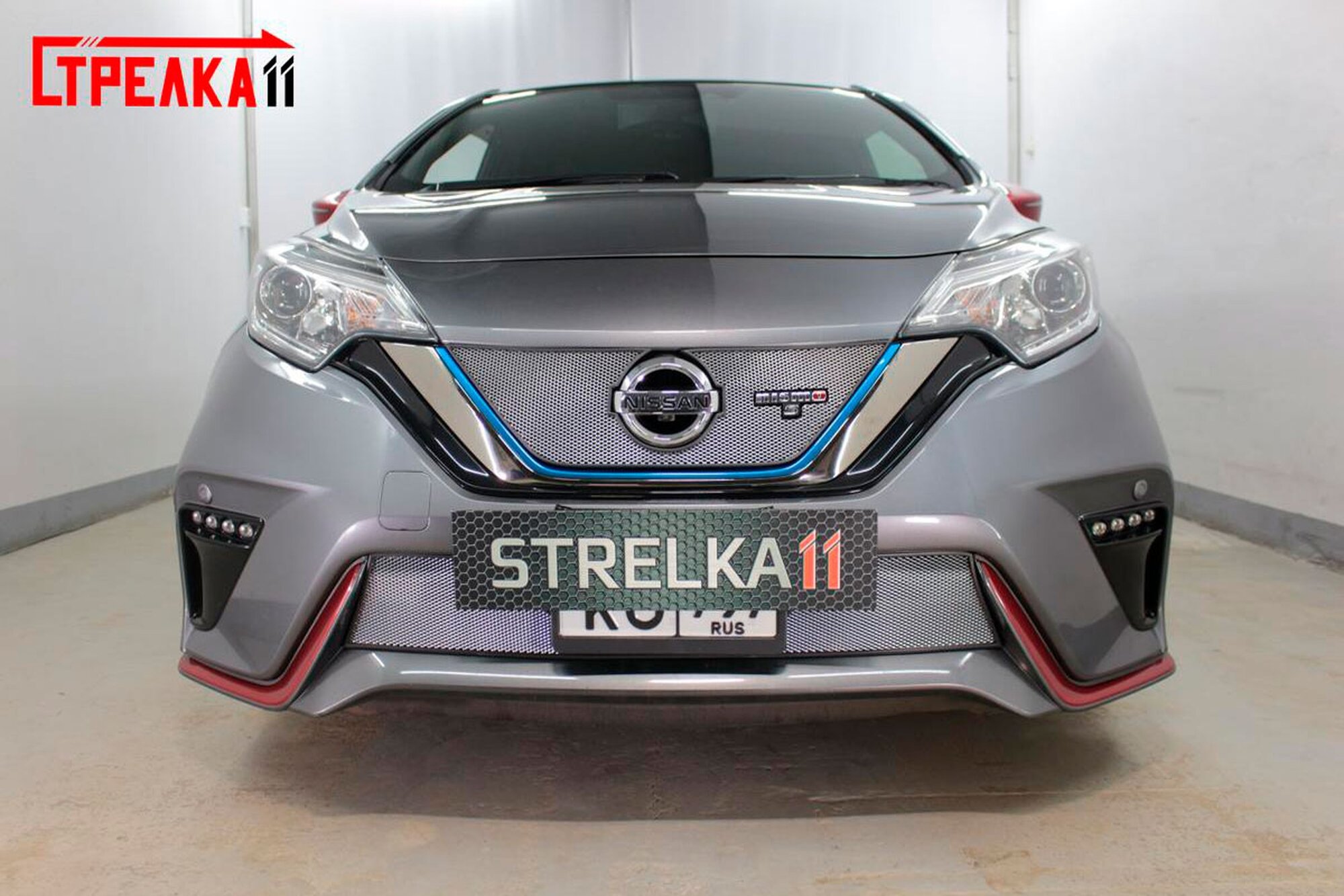 Защитная сетка радиатора с окантовкой и защелками для NISSAN Note (NISMO S) 2016-2020 (II рестайлинг), 2шт, хром
