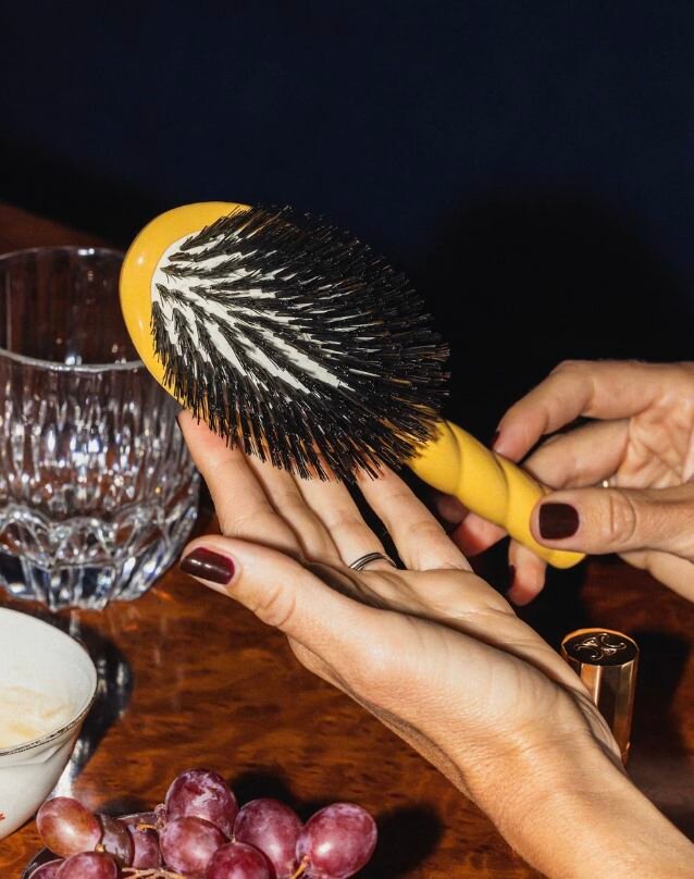 La Bonne Brosse Массажная расческа для волос N 01 Universal Hair Care Brush - Saffron Yellow