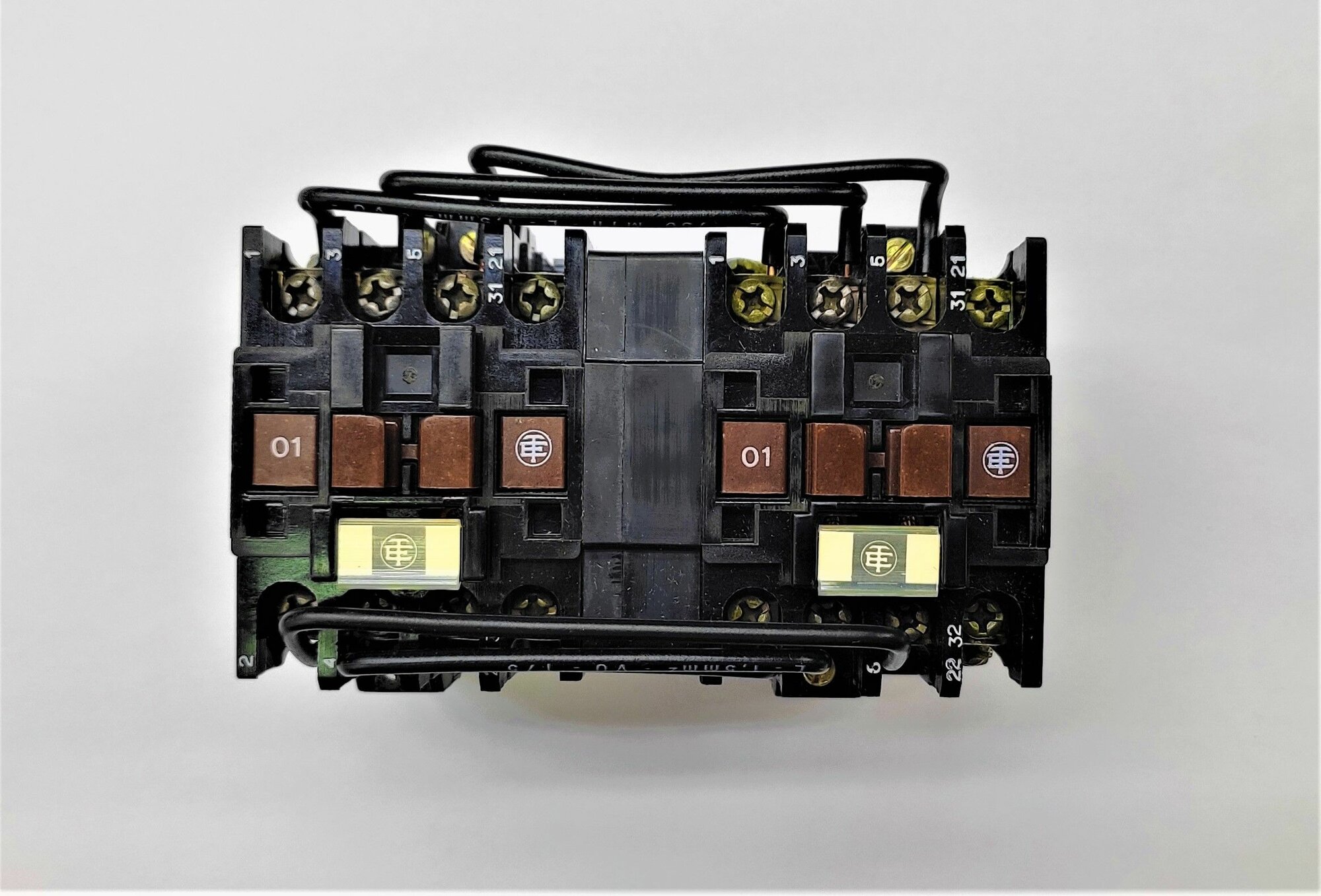 Реверсивный контактор TELEMECANIQUE LC2-D099F