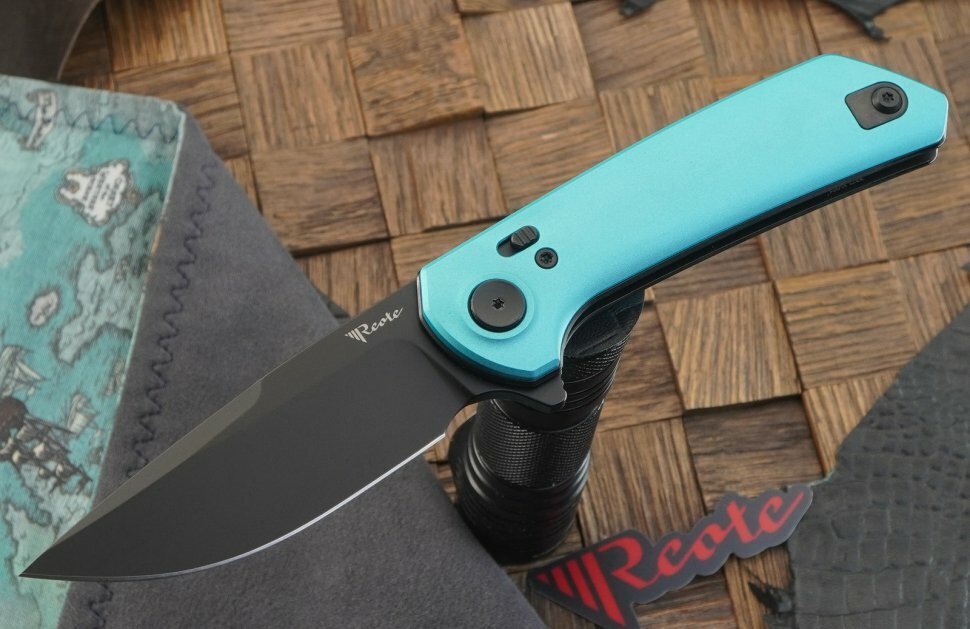 Складной нож Reate Knives PL-XF, сталь Nitro-V, Black PVD, рукоять голубой алюминий