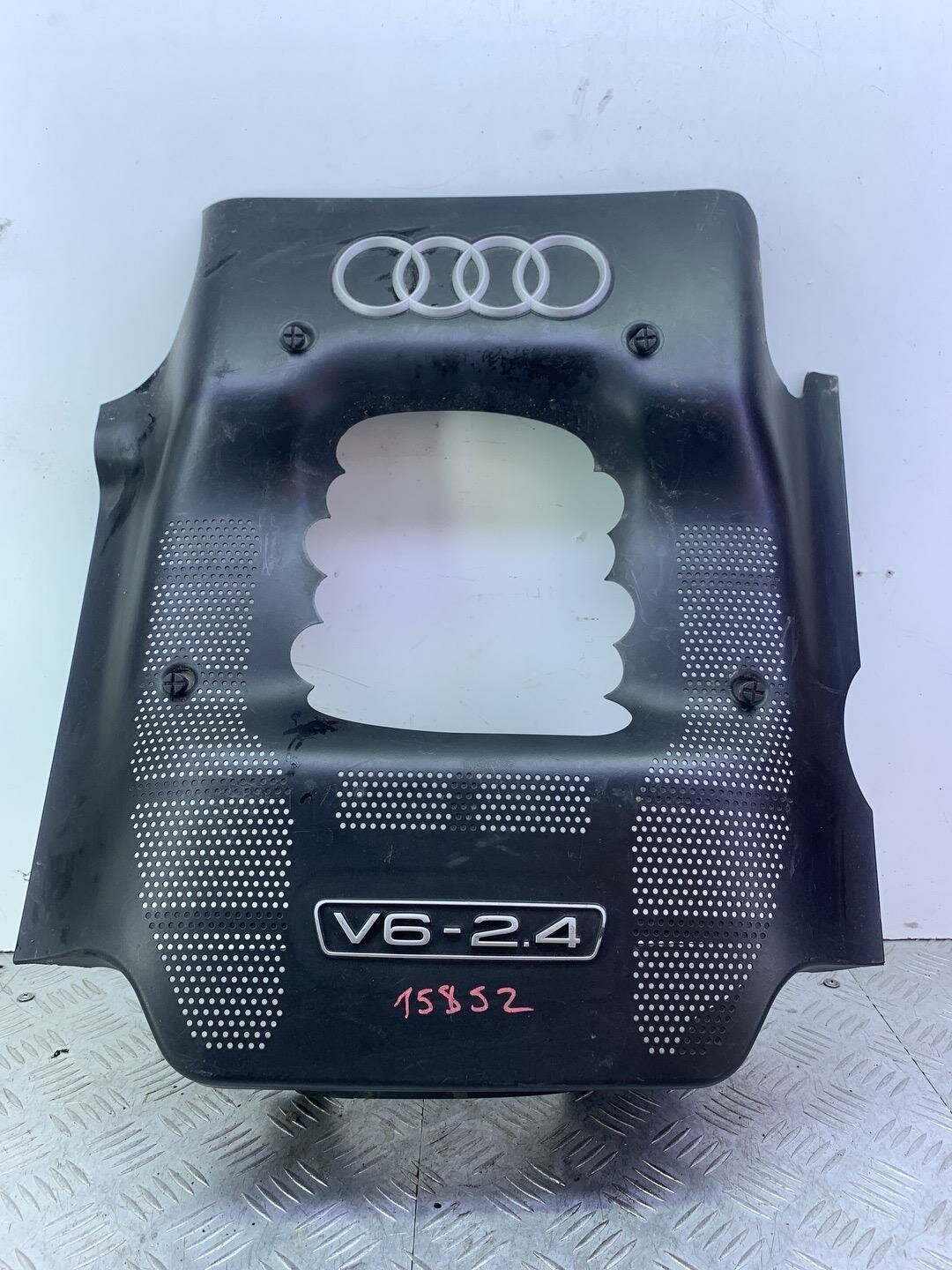 Декоративная крышка двигателя Audi A6 C5 рест. (2001 - 2005) 078103927