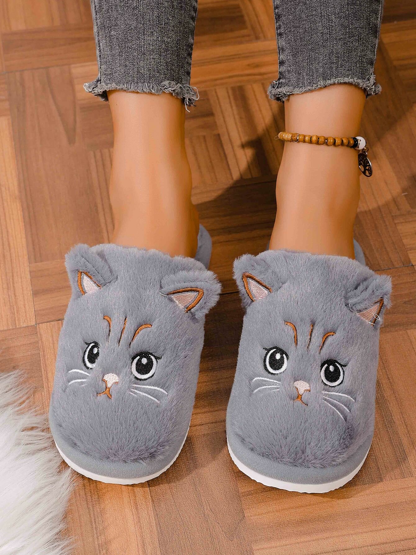 Slippers — фото 1