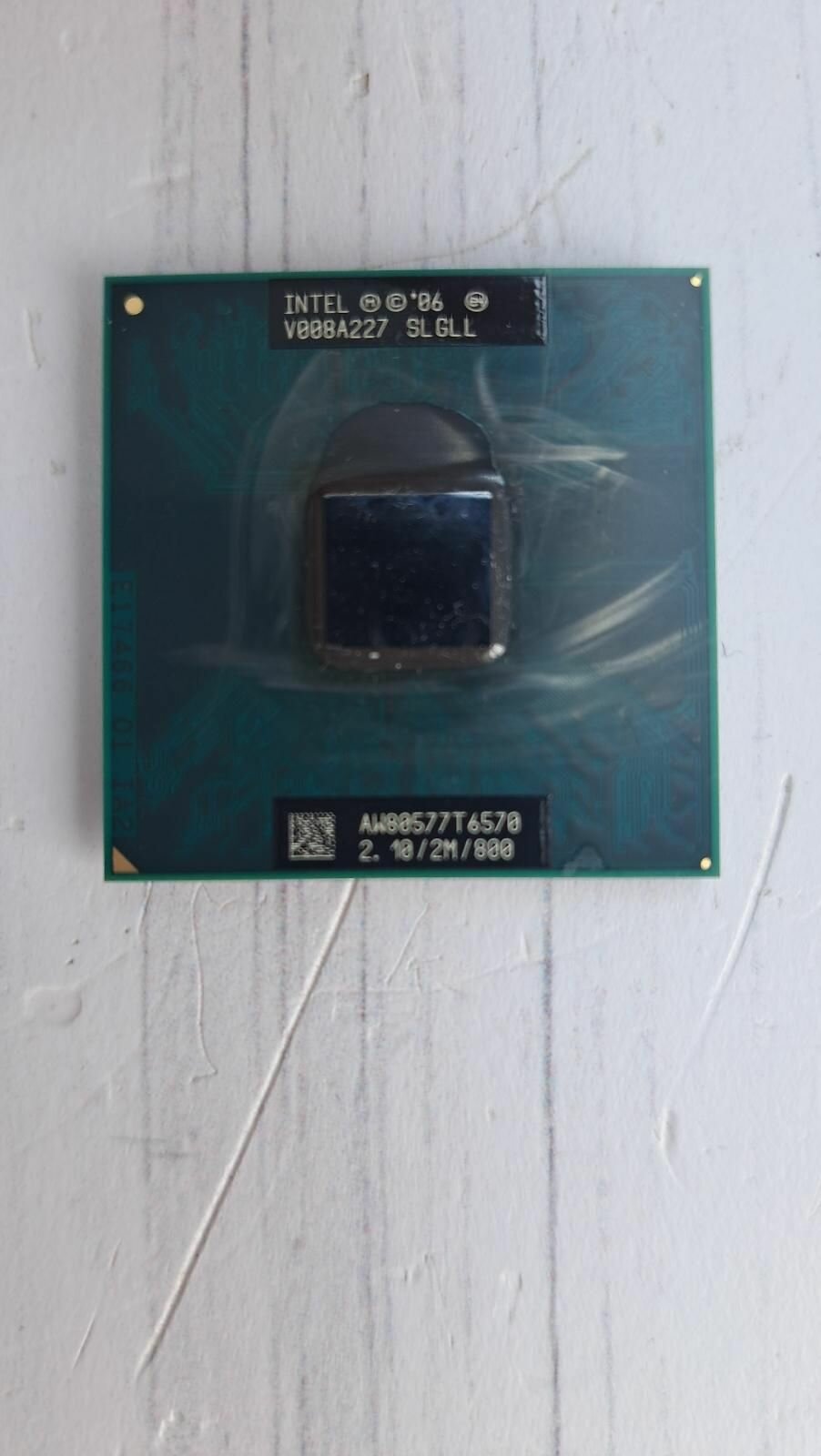 Процессор для ноутбука Intel Core 2 Duo T6570 (SLGLL)