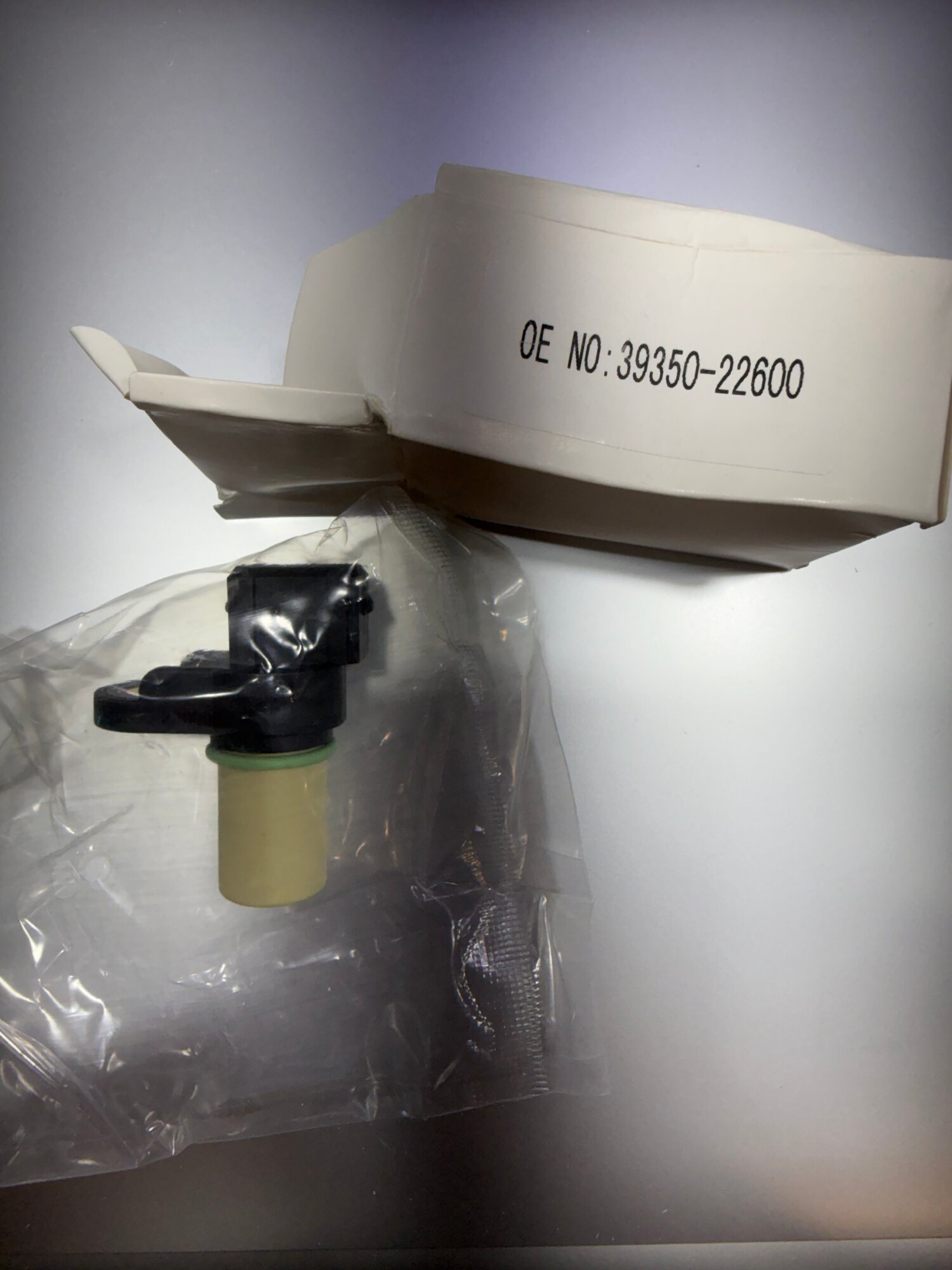 Датчик фаз и распредвала 39350 22600 / 3935022600 OEM Hyundai/Kia