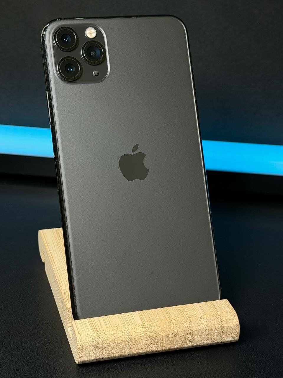 Смартфон Apple iPhone 11 Pro Max, 256 ГБ, nano-SIM + eSIM, черный