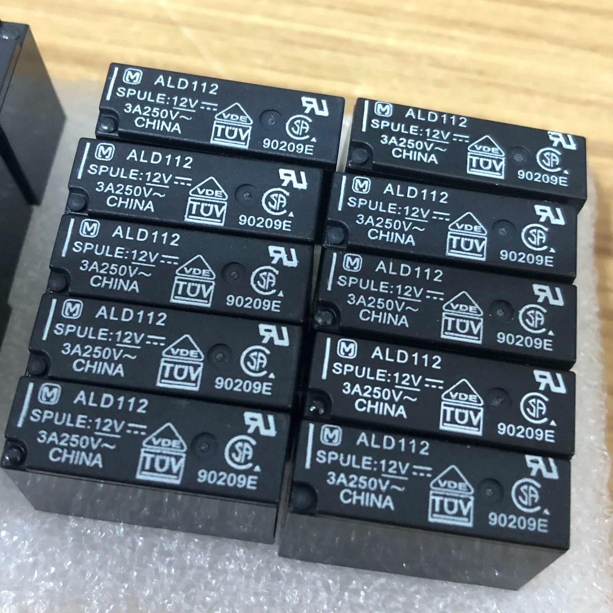 Оригинальные реле ALD112 10 шт.