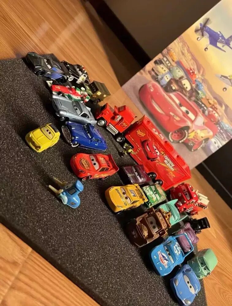 Набор из 15 шт. игрушечных машинок "Тачки" (Cars), материал: ABS пластик, высота 2.5 см, Китай