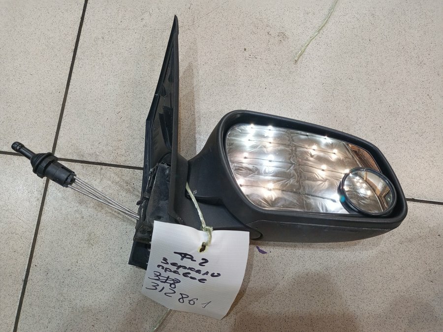 Зеркало правое от Ford Focus 2 2004-2008