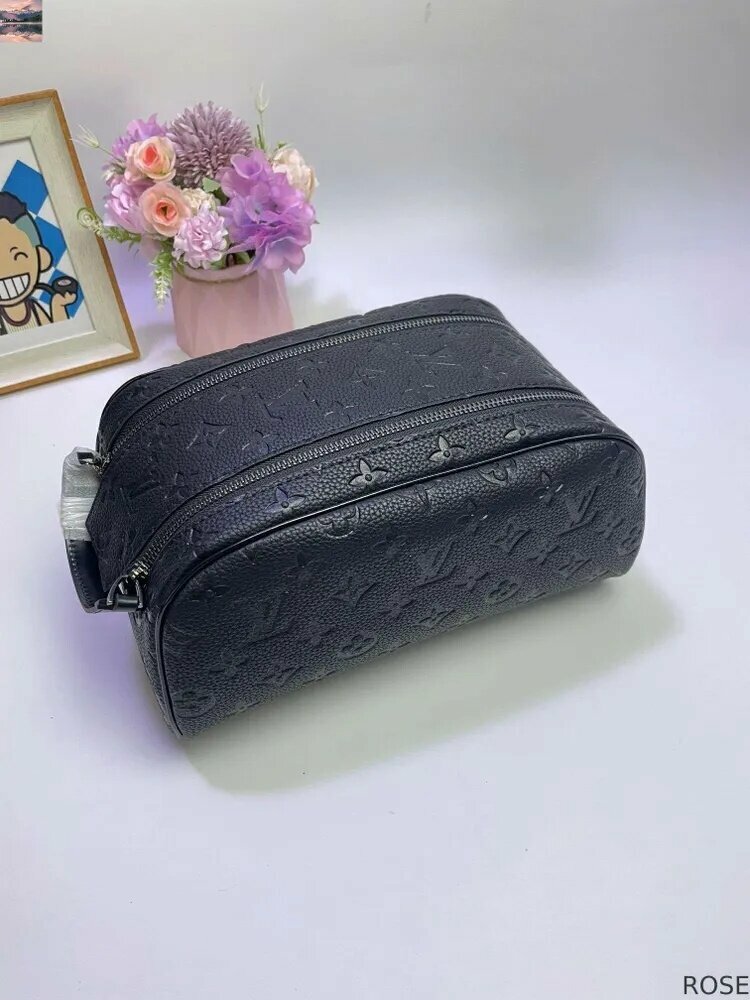 Louis Vuitton Косметичка дорожная