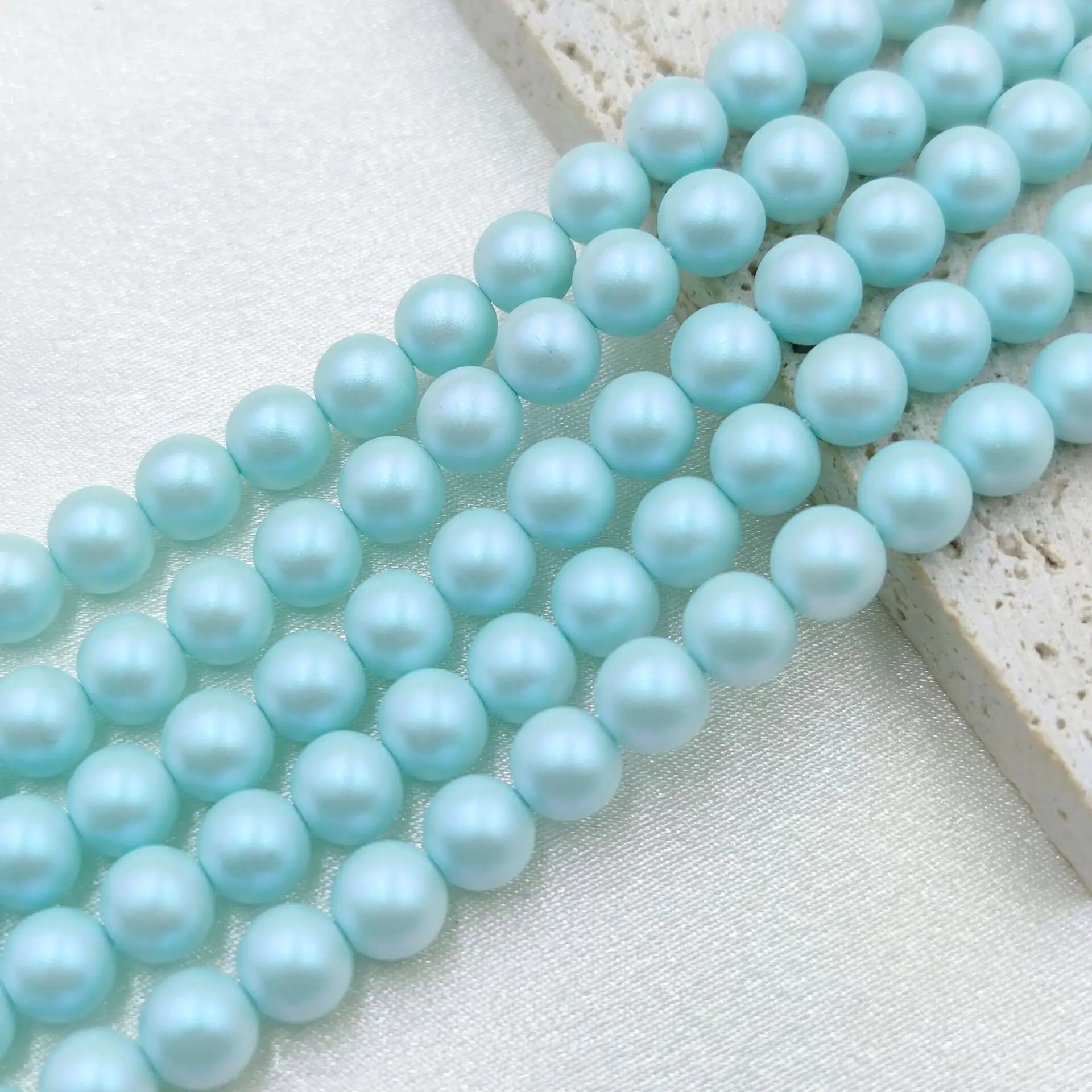 Матовые бусины HUAN ER LIN "Хамелеон", имитация жемчуга 10mm 38pcs, Colorful Sky Blue