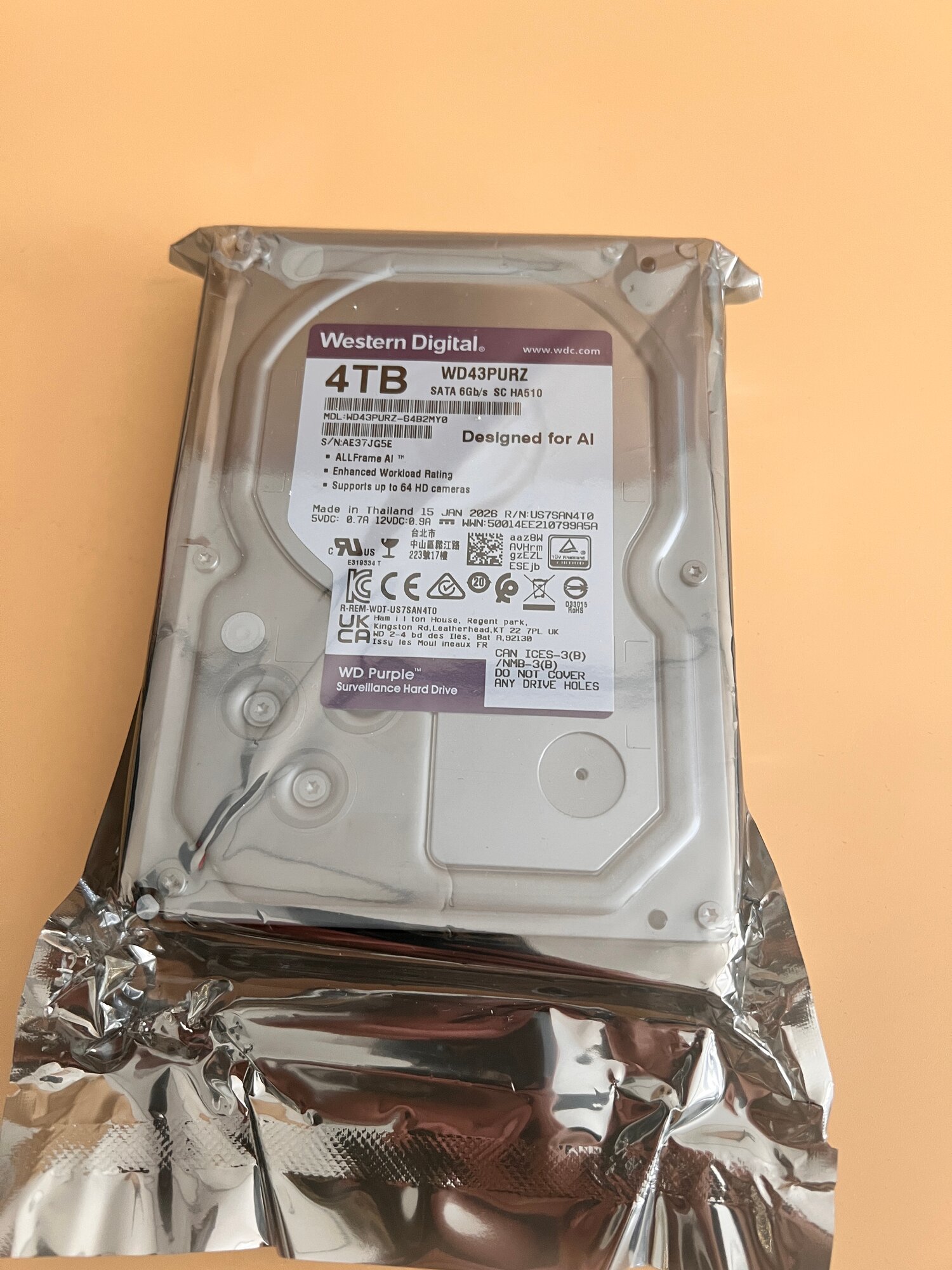 Жесткий диск Western Digital WD Purple WD43PURZ, 4ТБ , 3,5", SATA III, 6 Гбит/с для видеонаблюдения