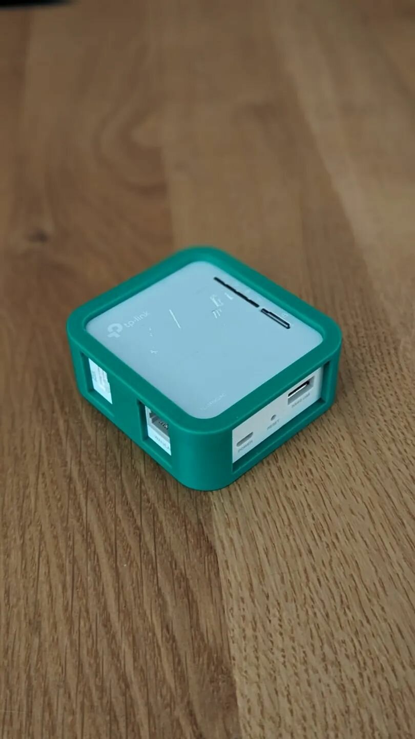 Крепление настенное для роутера TP-Link AC750 дорожного