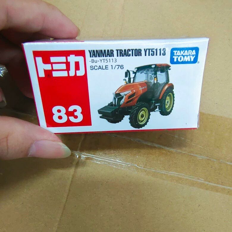TOMY Docomo 83 Yanmar Трактор, циановый