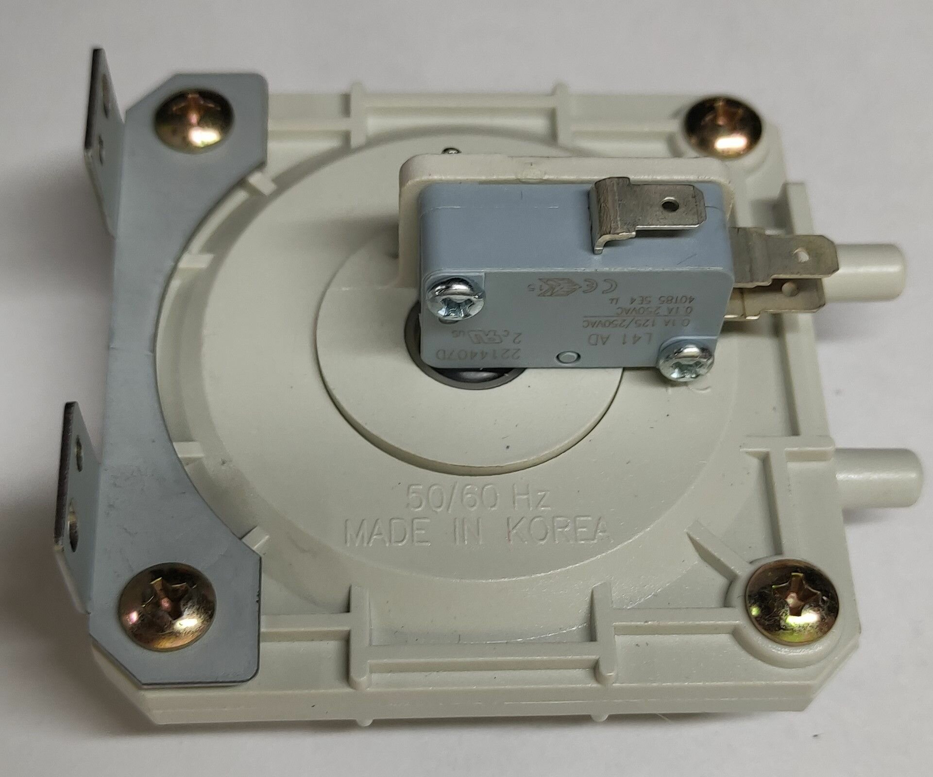 Датчик давления воздуха дифференциальный (маностат), 70/45 Pa ARDERIA (22013.0600-011R)