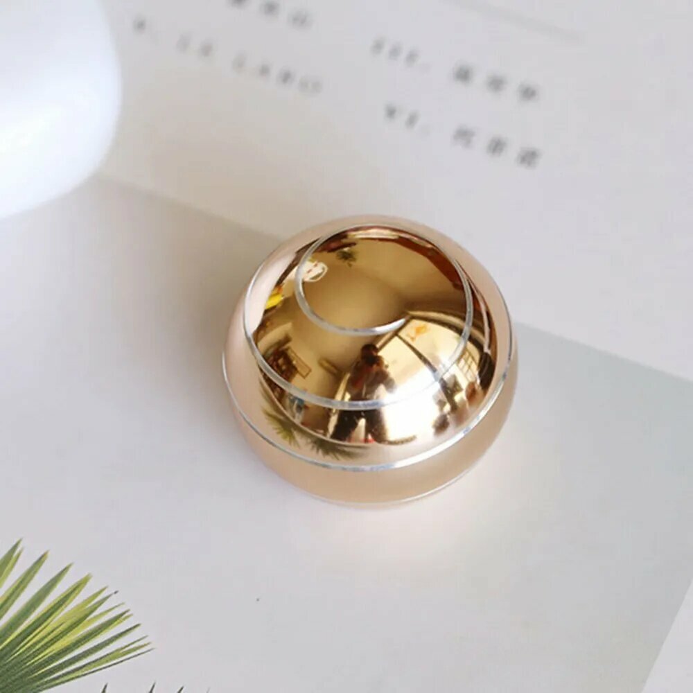 Кинетический вращающийся шар / Настольная игрушка фиджет / Металлический офисный антистресс