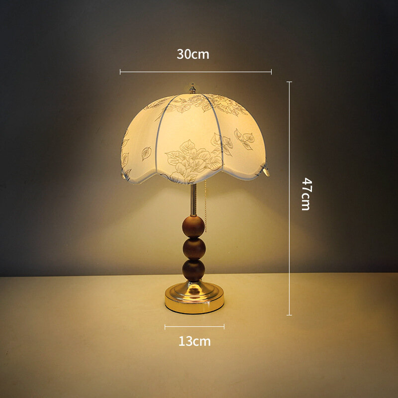 Скандинавская ретро настольная лампа, французская деревенская принцесса, тканевая лампа для спальни, декоративная настольная лампа, свет, роскошный высококачественный вид