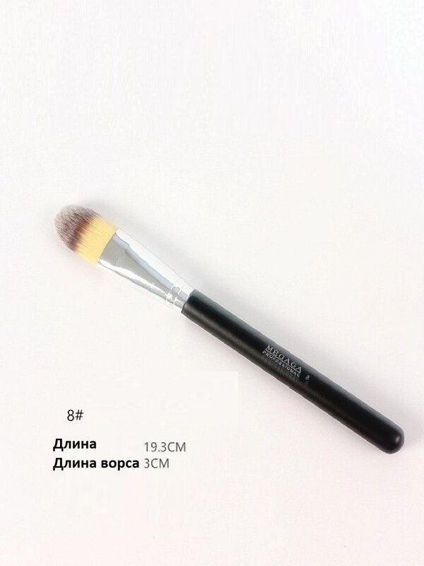 Кисть для тонального крема Megaga8