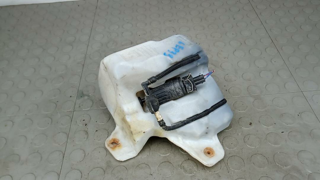 Бачок омывателя Opel Corsa D 2008