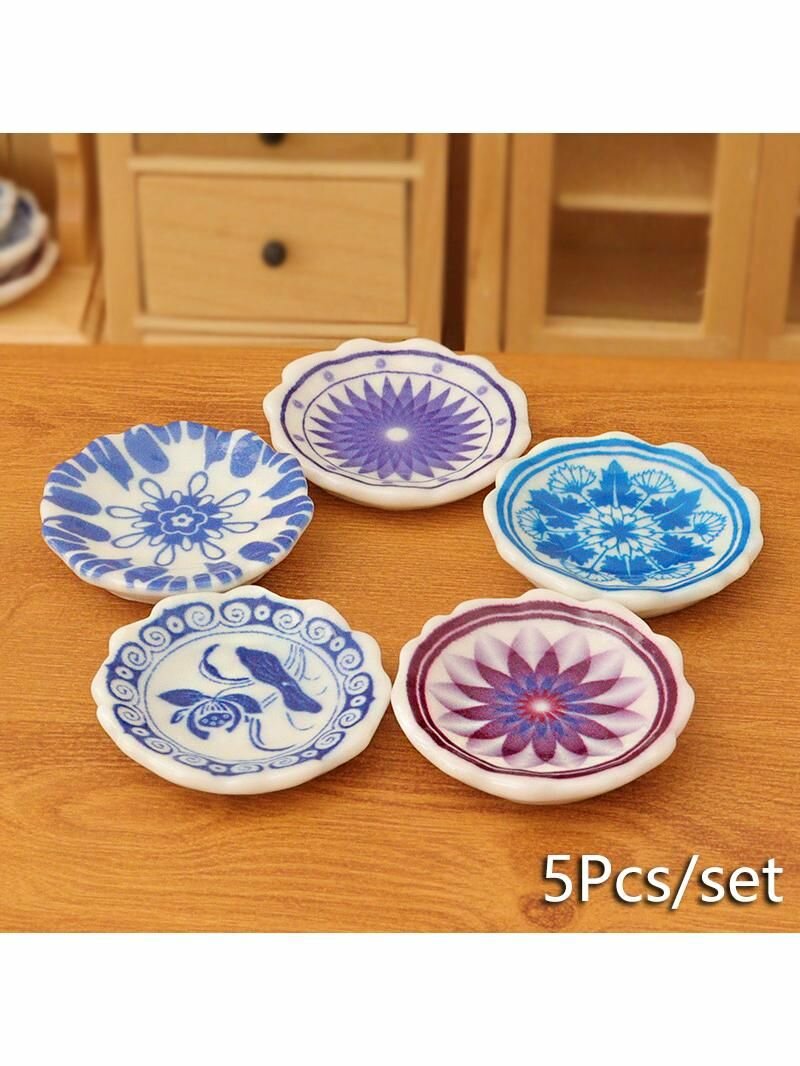 Набор посуды для кукольного домика