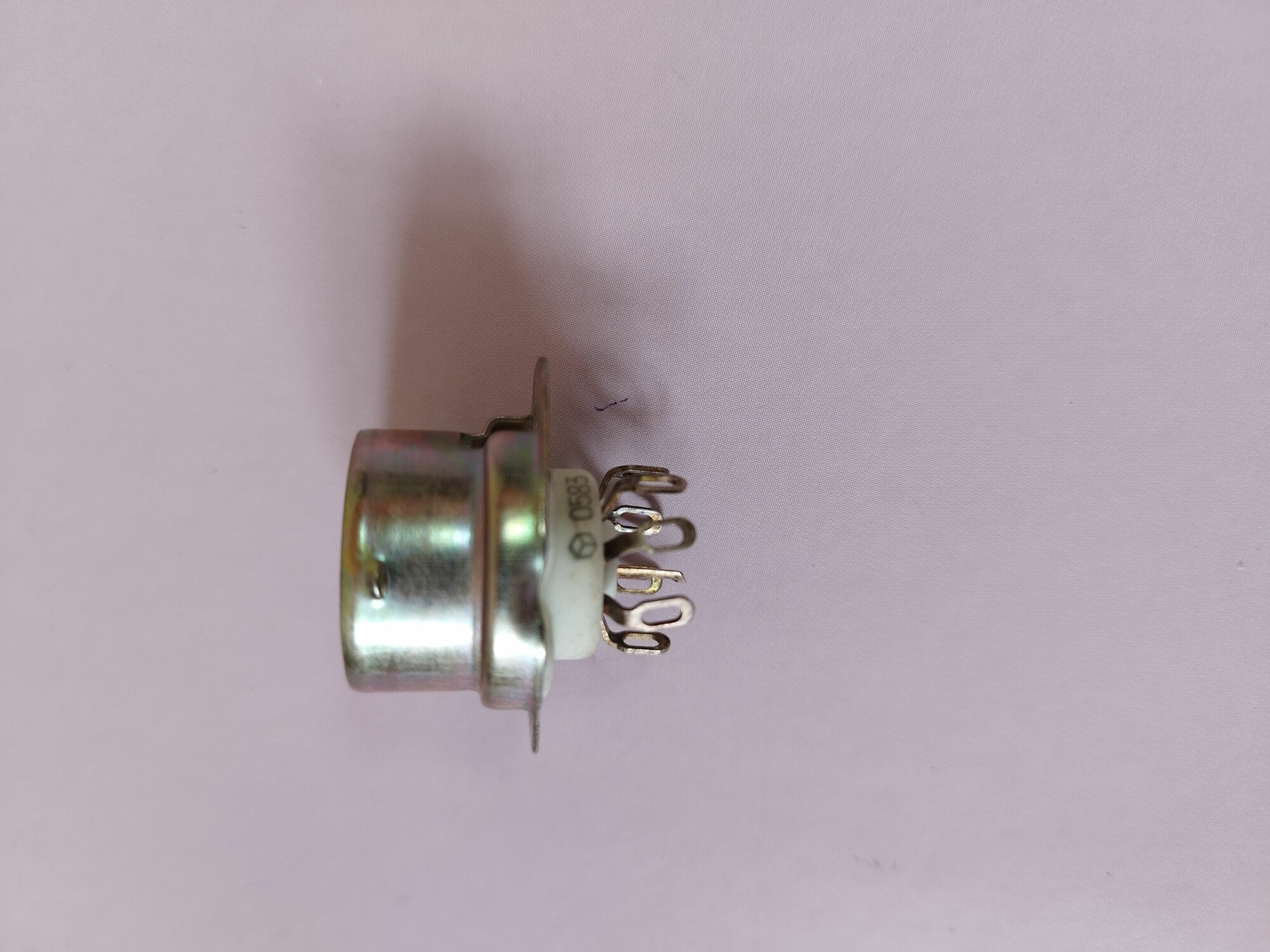 Панель для радиолампы 7 контактный 0583