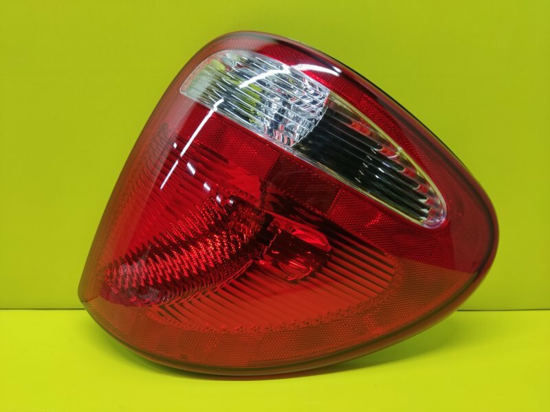 Фонарь задний правый Dodge Caravan IV (2000-2007) 2006