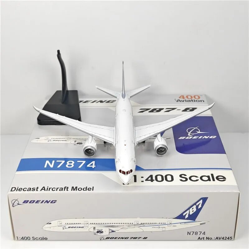 Сборная модель Boeing 787-8 Dreamliner 1:400 Diecast Aircraft Model, масштаб 1:400, для детей от 14 лет — фото 1