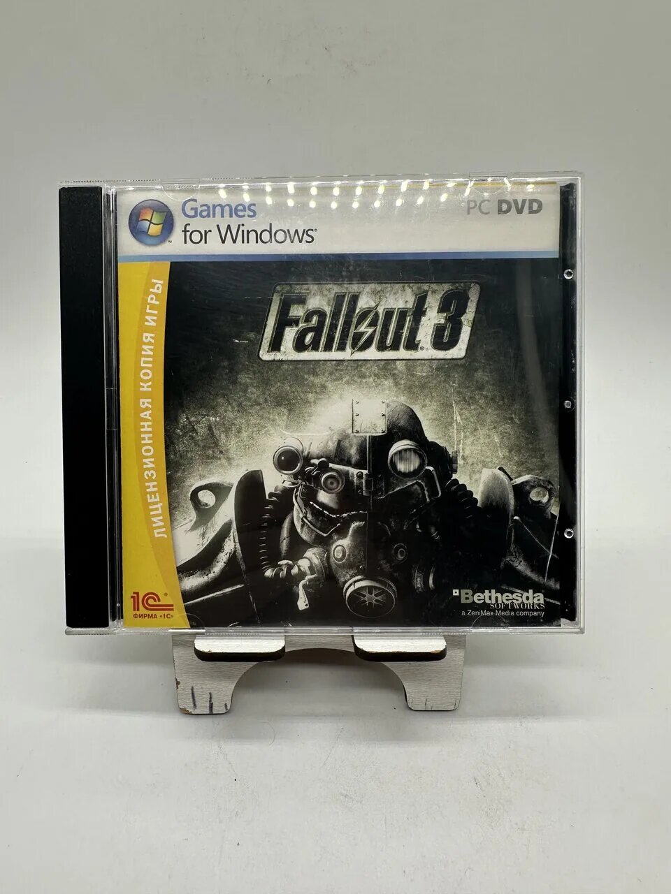 Диск с игрой Fallout 3 (русская версия) для пк лицензия
