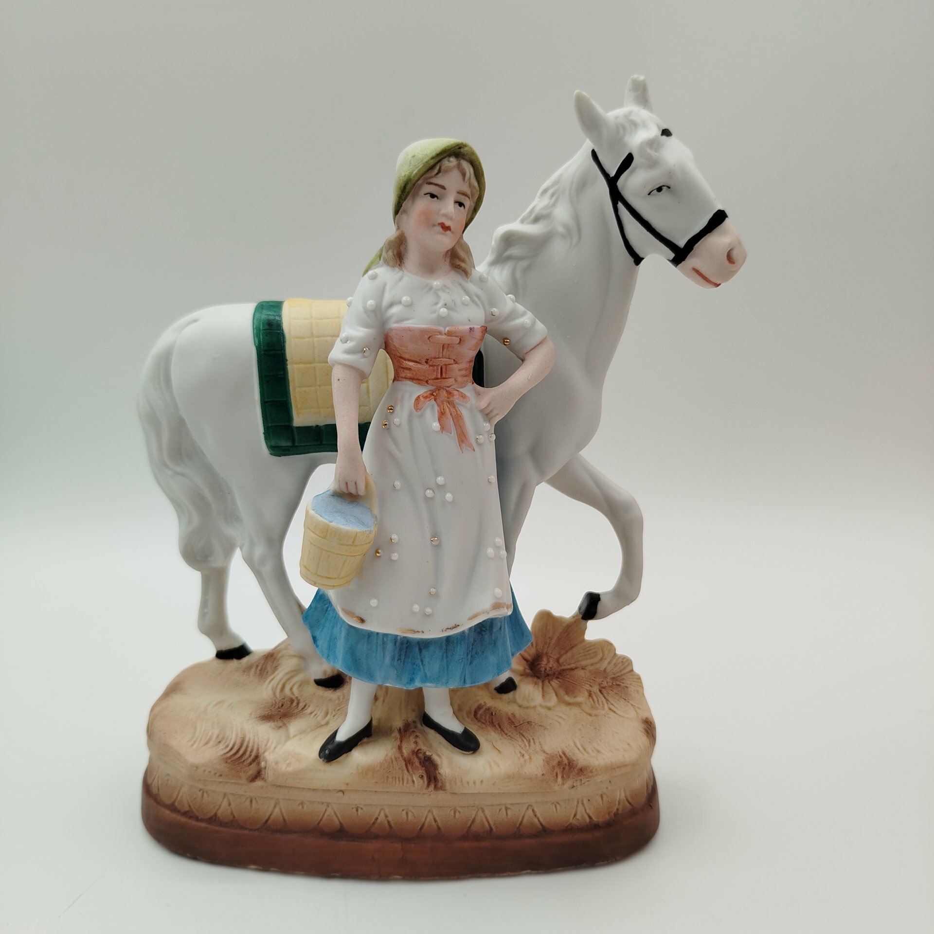 Статуэтка "Крестьянка с конем", бисквит, роспись, Германия, 1950-1980 гг.