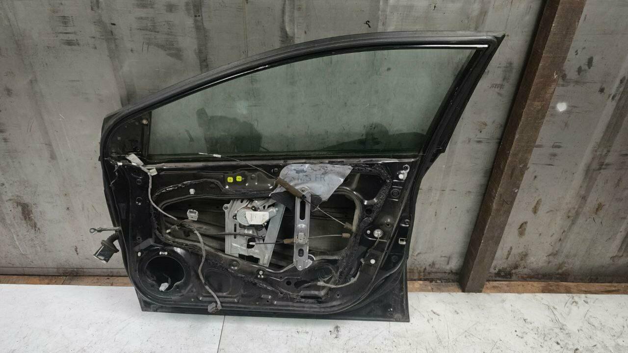 Дверь передняя правая Honda Civic 8 (2005 - 2008)