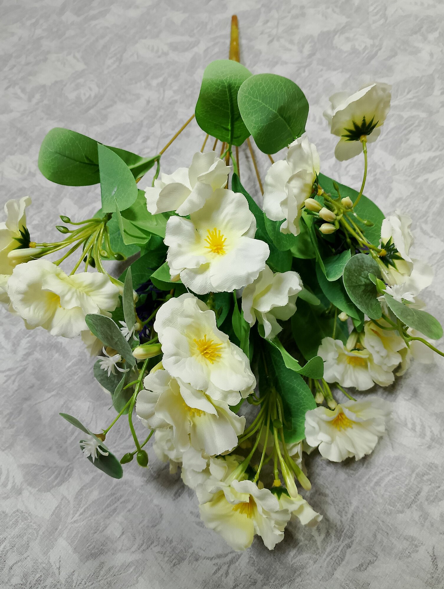 Искусственные цветы Букет Фиалка - 45см, цвет белый