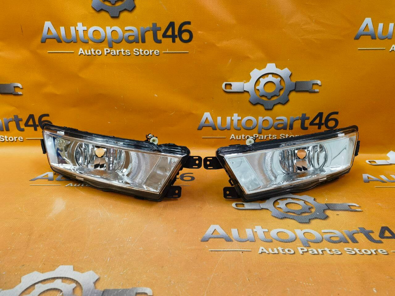 Фары противотуманные левая и правая Шкода Рапид, Skoda Rapid 12-17 хром, аналог