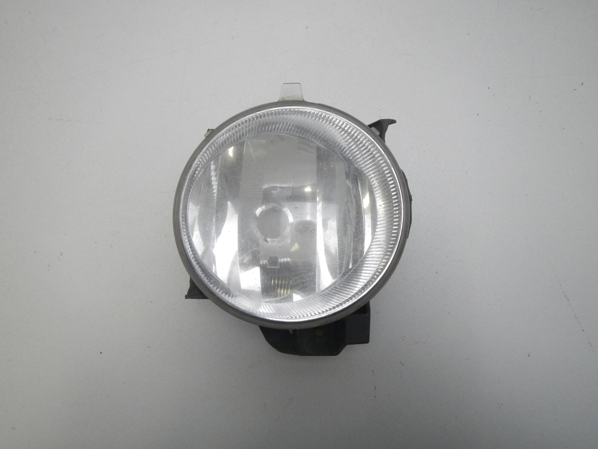 Б/У Фара противотуманная правая, Toyota (Тойота)-LAND CRUISER 200 (08-) TOYOTA LAND CRUISER 200 (08-) 12-15 Царапины, сло...