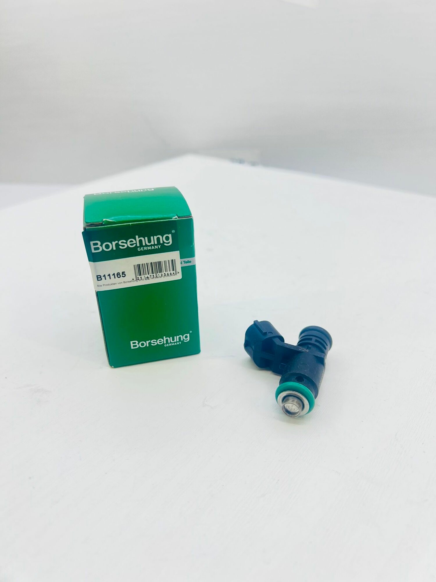 Форсунка топливная Skoda Rapid 1.6 cwva 2015-2022