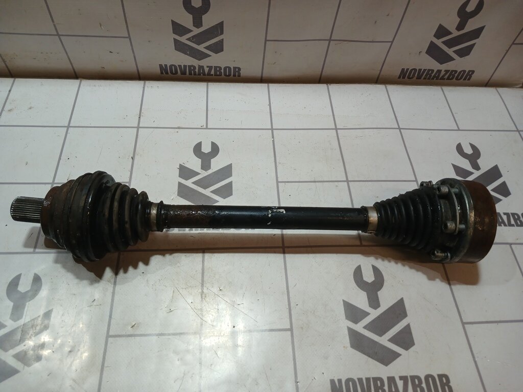 Полуось передняя левая Skoda Yeti 2009-2018