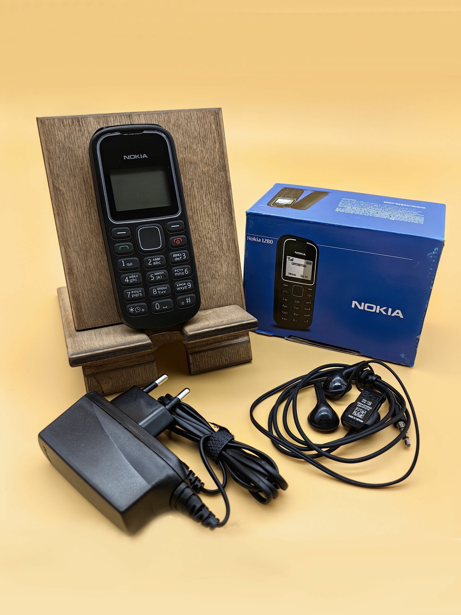 Мобильный кнопочный телефон Nokia 1280, Черный