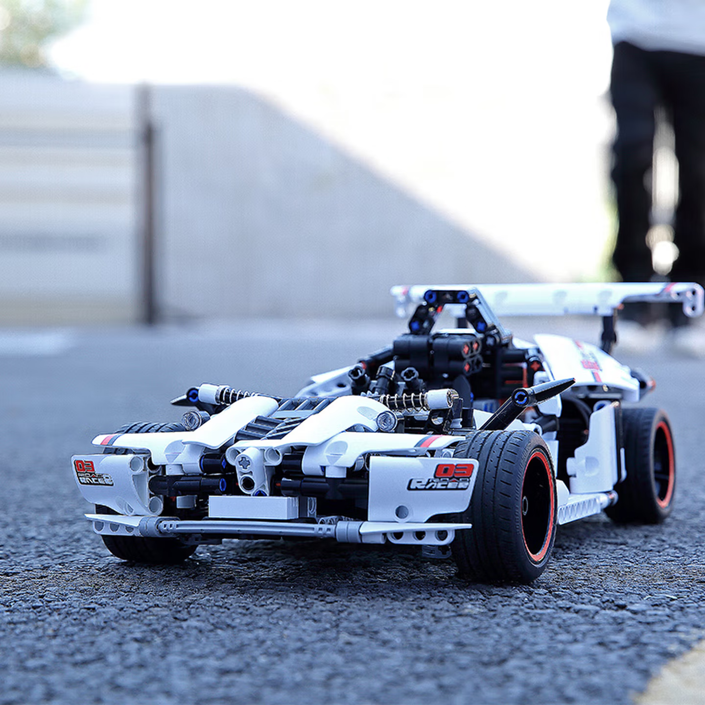 Конструктор для сборки Xiaomi ONEBOT: Интеллектуальный дорожный гоночный автомобиль с дистанционным управлением