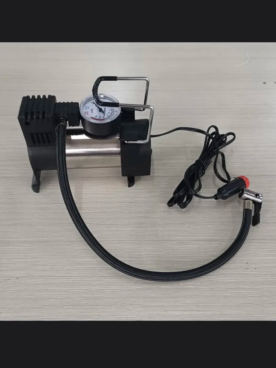 Компактный автомобильный насос