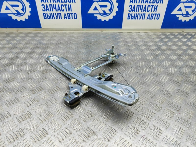 Б/У Стеклоподъемник механ. задний правый Chevrolet Cobalt 2 T250 / Шевроле Кобальт 2 T250 1.5 В15D2 (L2C) 106 Л.С 2013