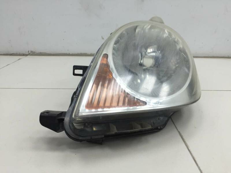 Фара левая Nissan Note E11 2006-2013