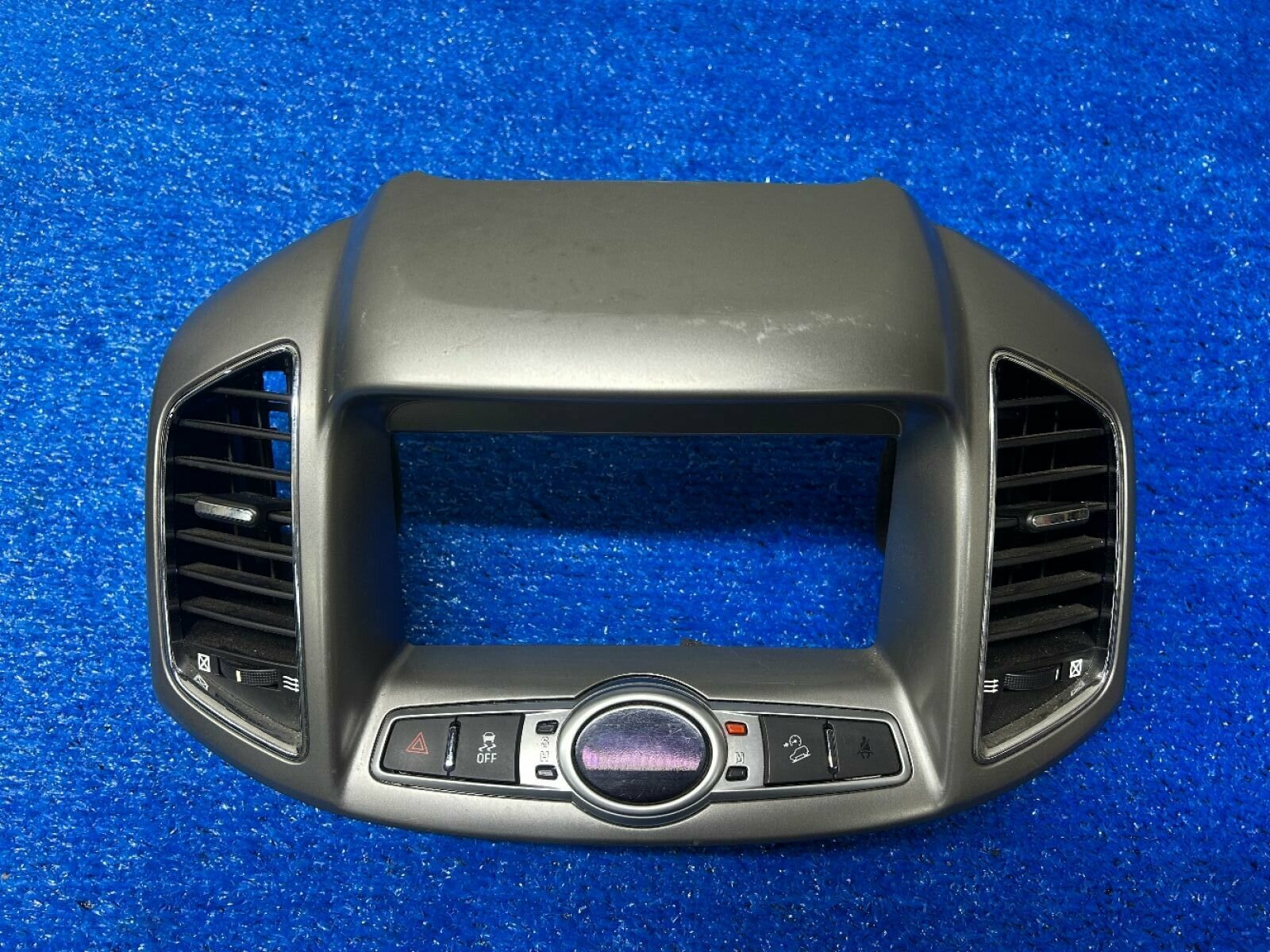 Консоль центральная Chevrolet Captiva C140 Z22D1
