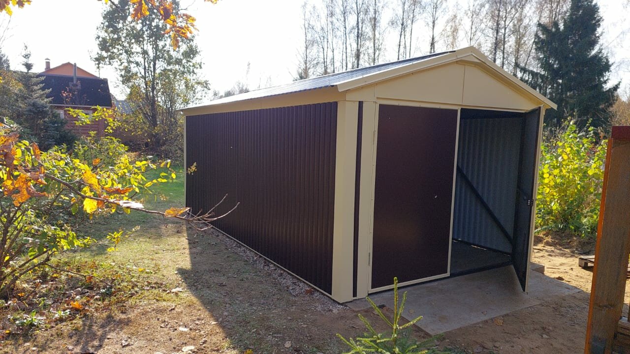 Гараж металлический ширина 3м, длина 6м, высота 2,6м, распашные ворота шириной 2,5м, высотой 1,96м, без пола