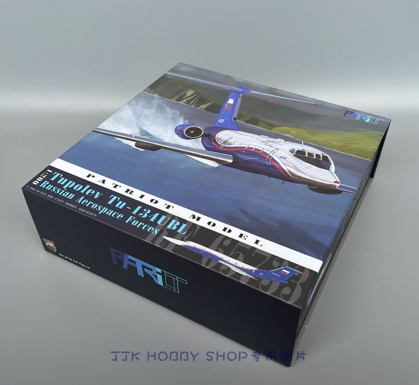 Патриот 1/200 ВВС России Ту-134УБЛ РФ-65733 Съемное шасси