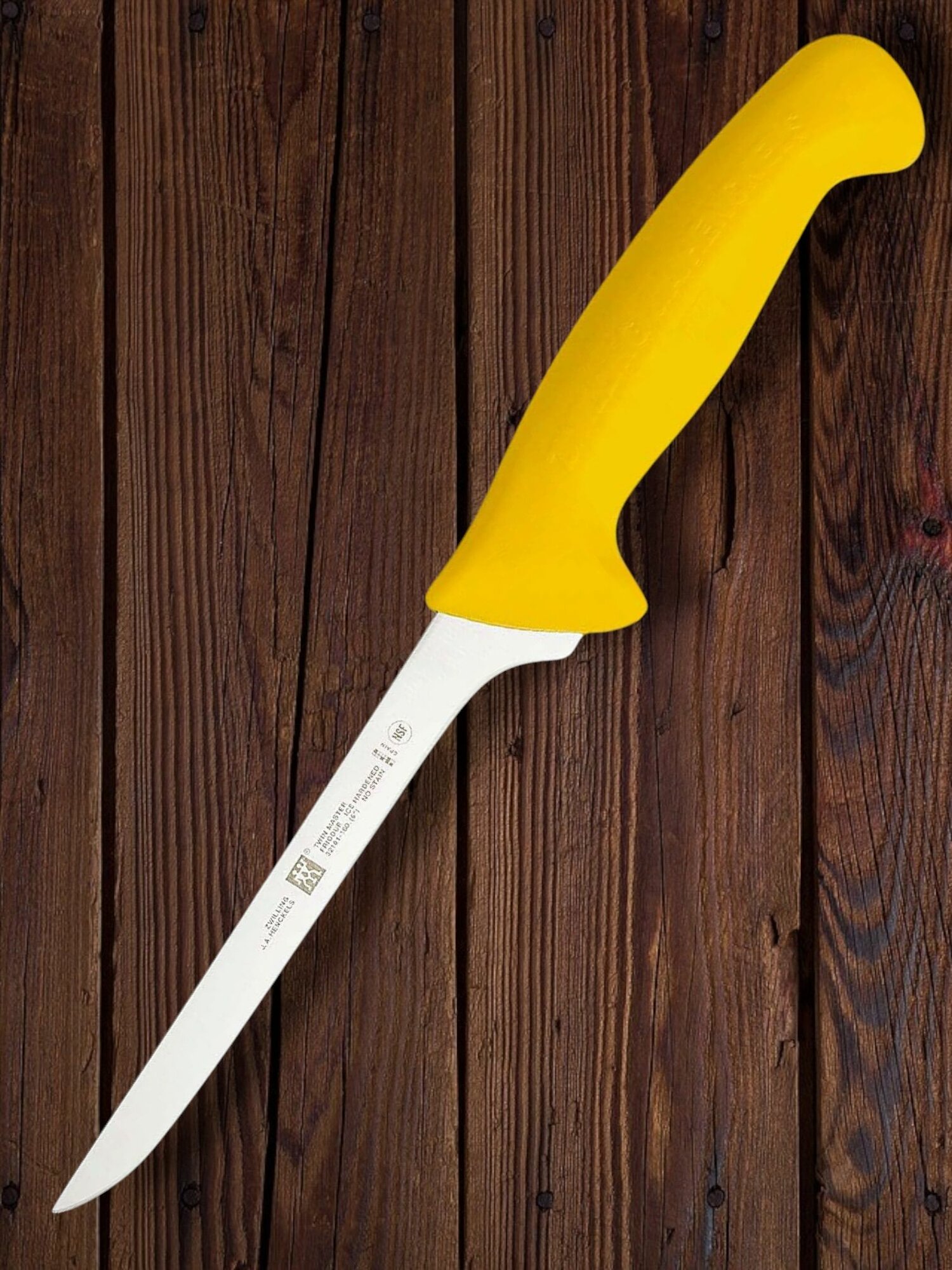 Обвалочный нож Zwilling J.A. Henckels Twin Master 6,5 in. Flexible Boning Knife, Yellow, 132101-160