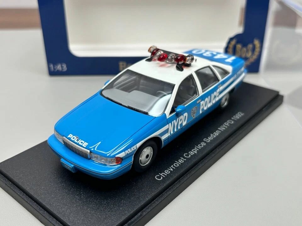 Машинка Best of Show BOS 1/43 Scale Resin Chevrolet Caprice Sedan NYPD 1992-Model Car