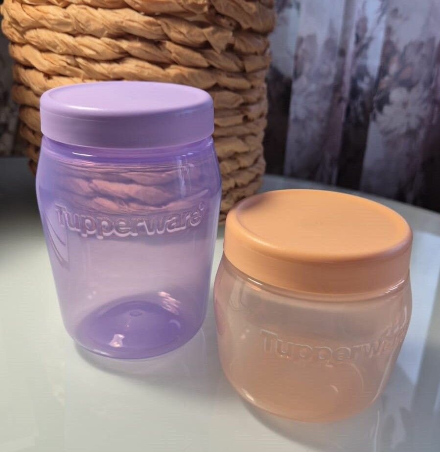 Контейнеры "Чудо-банка" 550 мл сиреневая и 325 мл бежевая. 2 шт . Tupperware