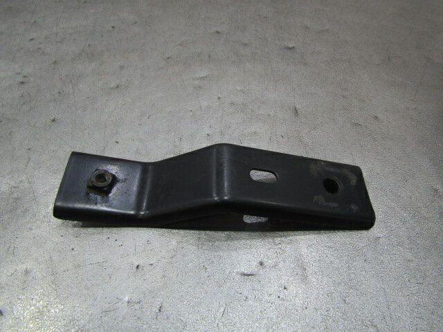 Кронштейн крыла передней оси Renault T