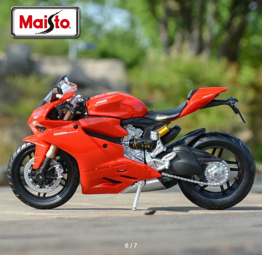 Модель гоночного мотоцикла Maisto 1:12 DUCATI 1199 (красный)