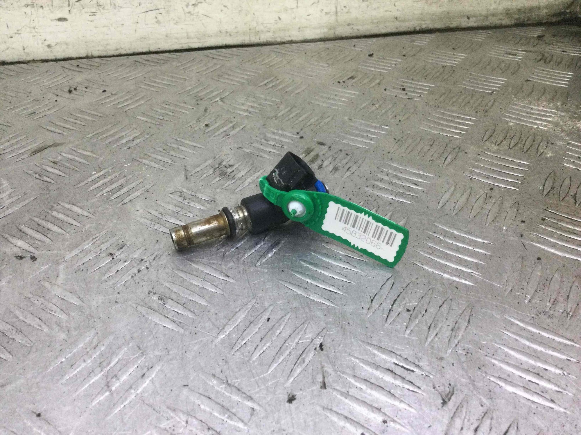 Б/У Форсунка Opel Astra H 2004-2007 2007 г.