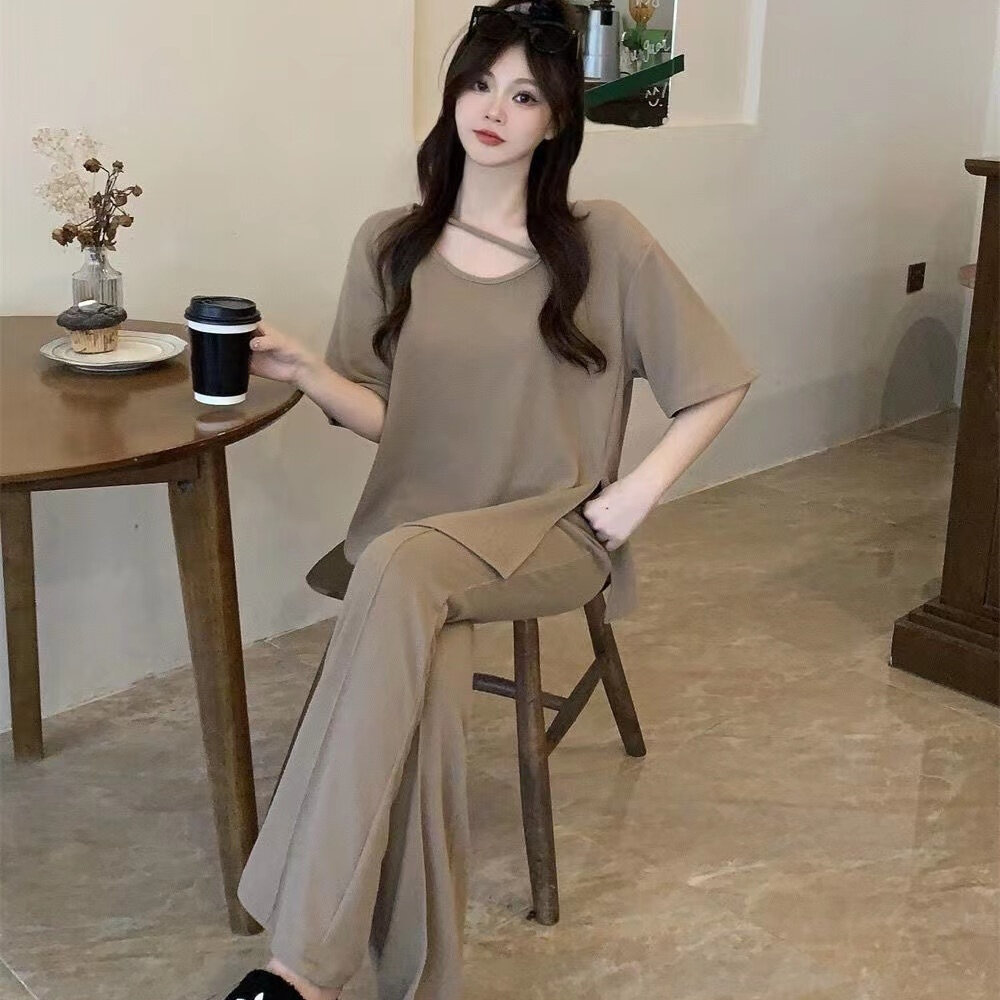 2025 Лето Новый дизайн Модный свободный комплект из ледяного шелка Плюс размер Короткий рукав Футболка Широкие брюки Женский двухкомпонентный комплект